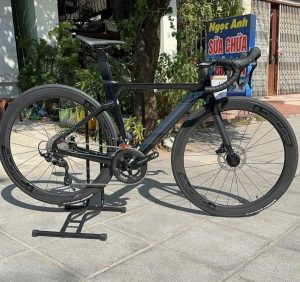 Xe road Java Fuoco 2024 group 105 phanh dầu R7120 full carbon | xedap24h.vn